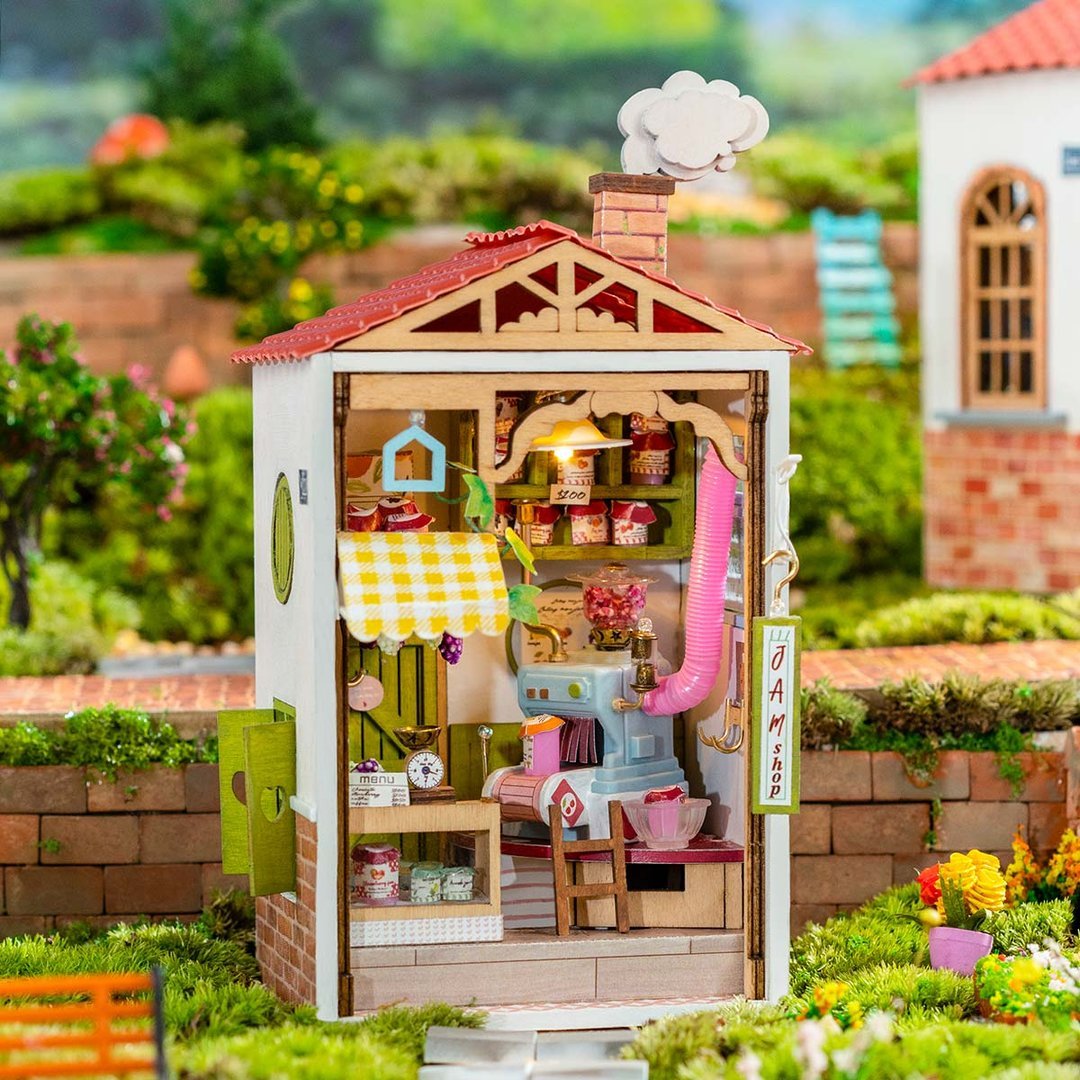 Room Box for Kids: Buy Miniature House Kits and Dioramas | Varvikas.Shop