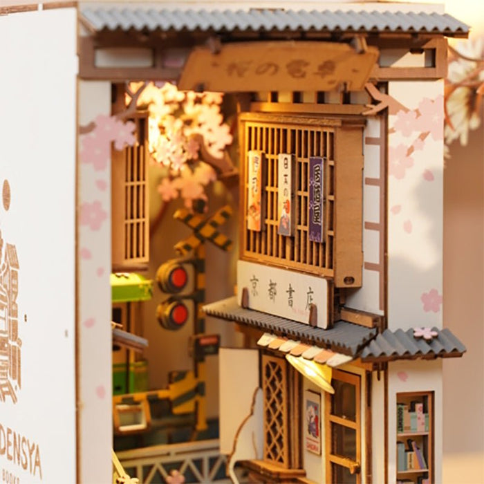 DIY Book Nook komplekt (RoomBox), Sakura Densya (RDS009e) | Varvikas.Shop